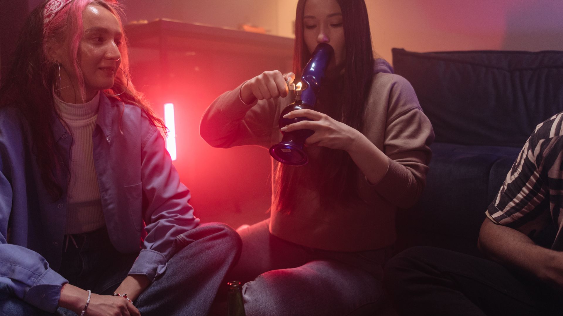 Creating The Perfect Smoke Spot At Home - LOUDcpt